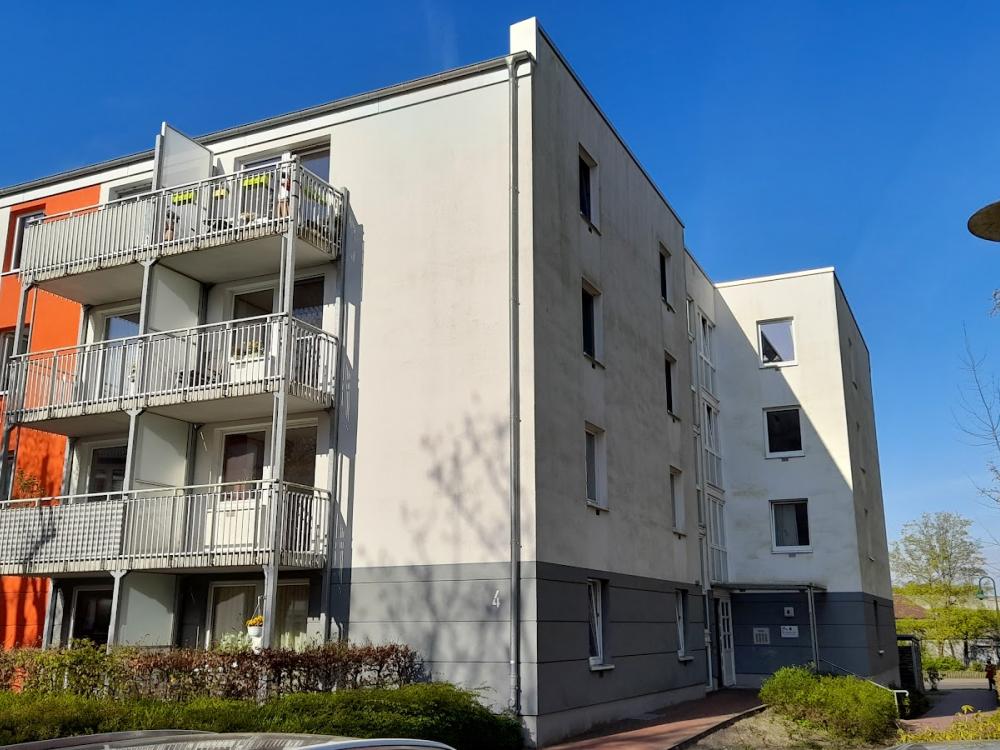 Ab 60 Jahren: "Wohnen mit Service" WBS § 8 erforderlich! 1 Zimmer mit ...